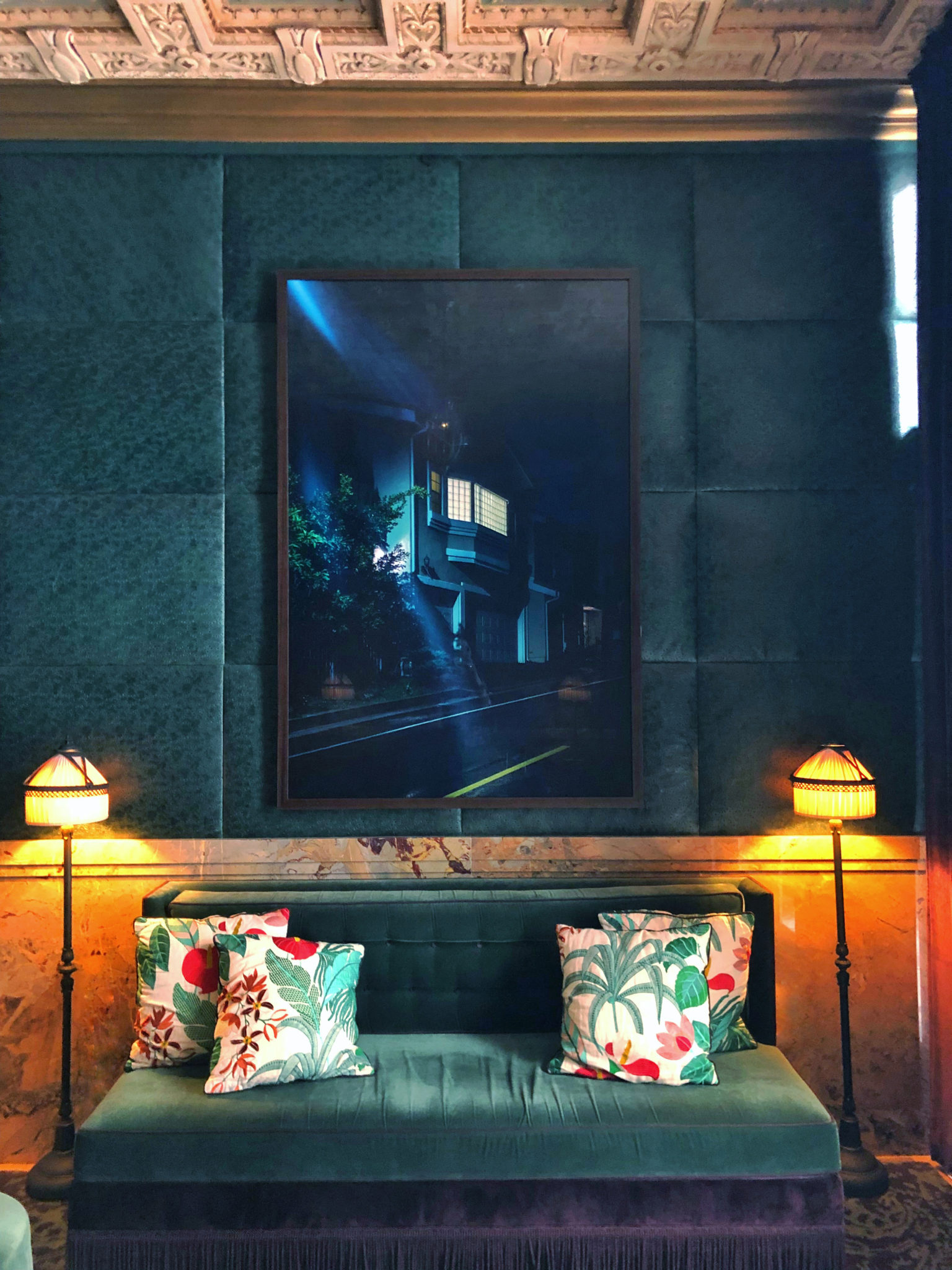 A Scene to be Seen - the New Traditional Interior Design Style - Roam ...